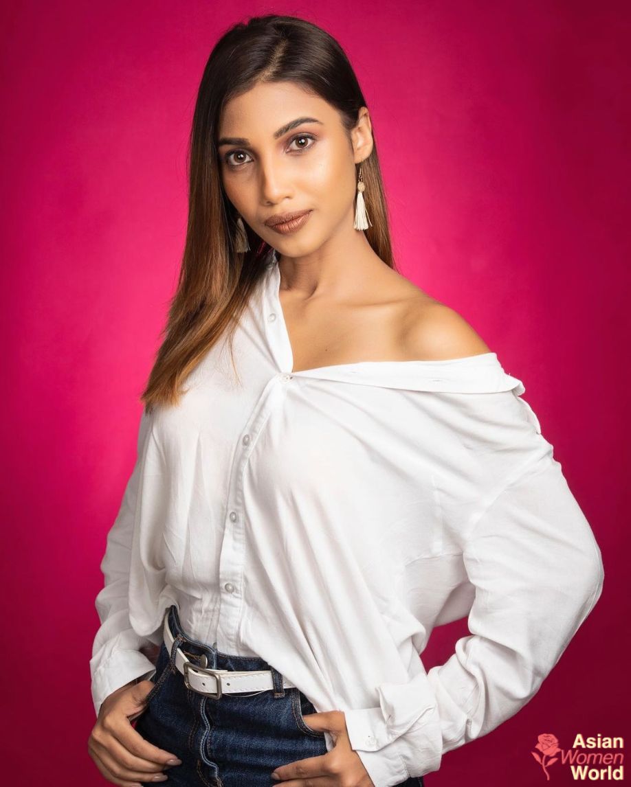 Sri Lankan Women: What Makes Them Perfect Girlfriends?